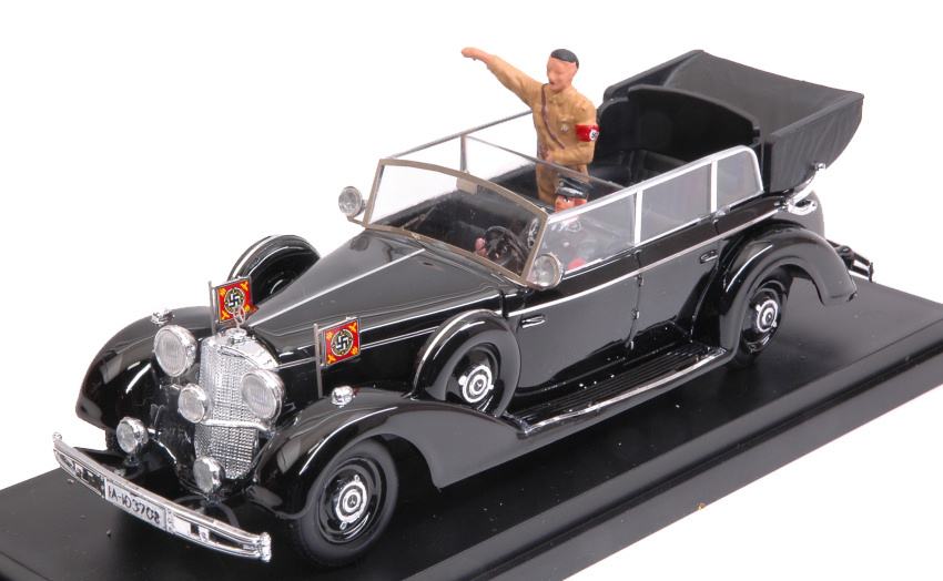 Mercedes-Benz 770K 1942 Hitler figurával - RIO Models